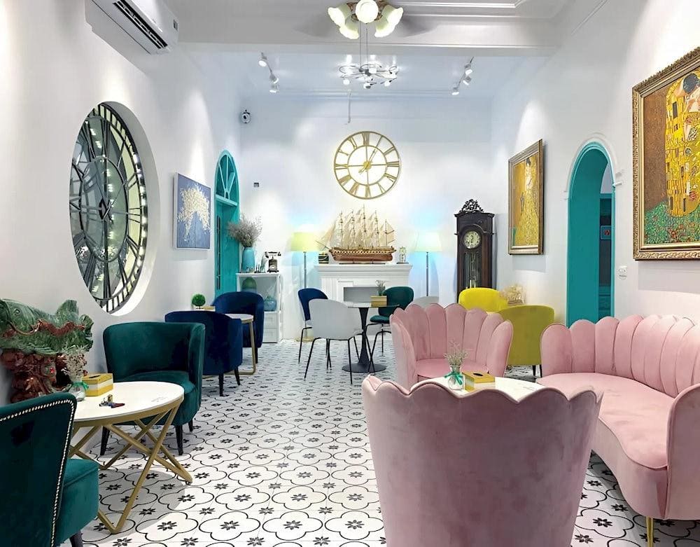 Vietnam Airlines | The Ultimate Hanoi Coffee Guide: Top 20+ Iconic Cafe ...