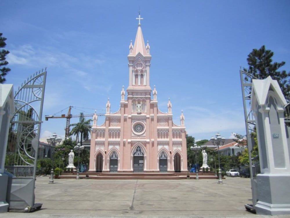 Vietnam Airlines | Discover the Unique Architecture of Danang Cathedral