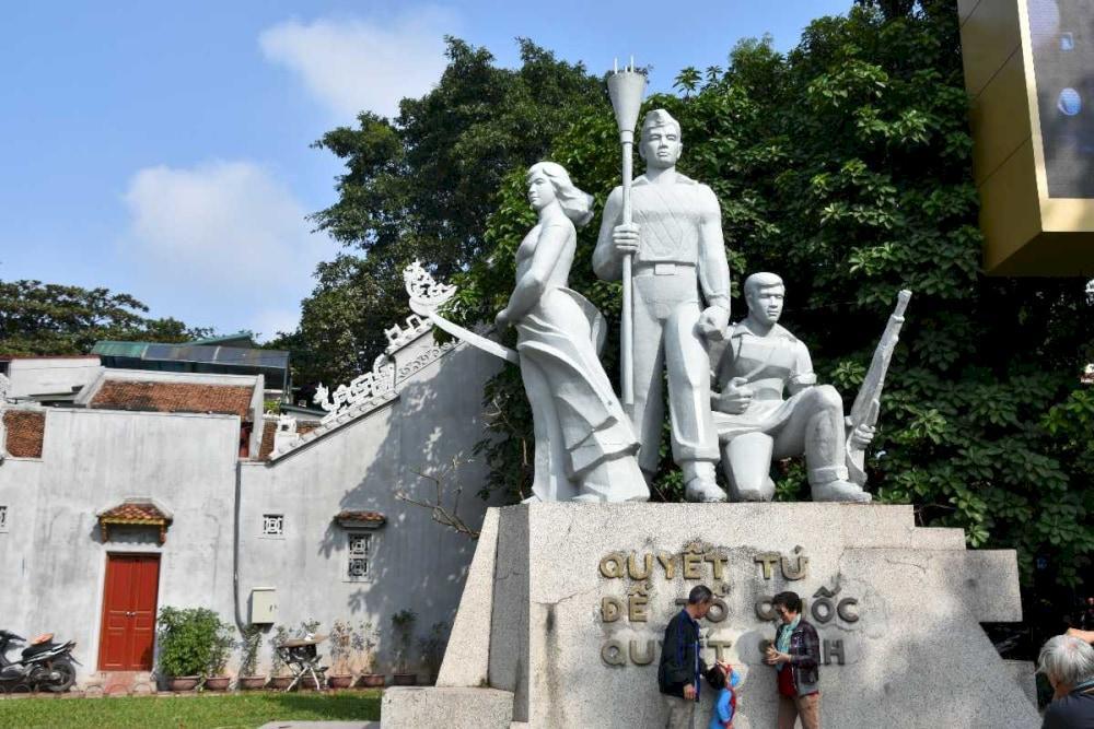 Vietnam Airlines | Hoan Kiem Lake – The Iconic Symbol of Hanoi You ...