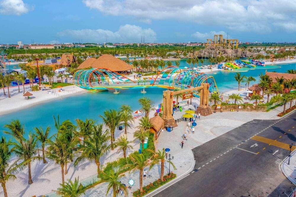 Vietnam Airlines | Wonder Waves Water Park: Hanoi’s Top Summer Escape