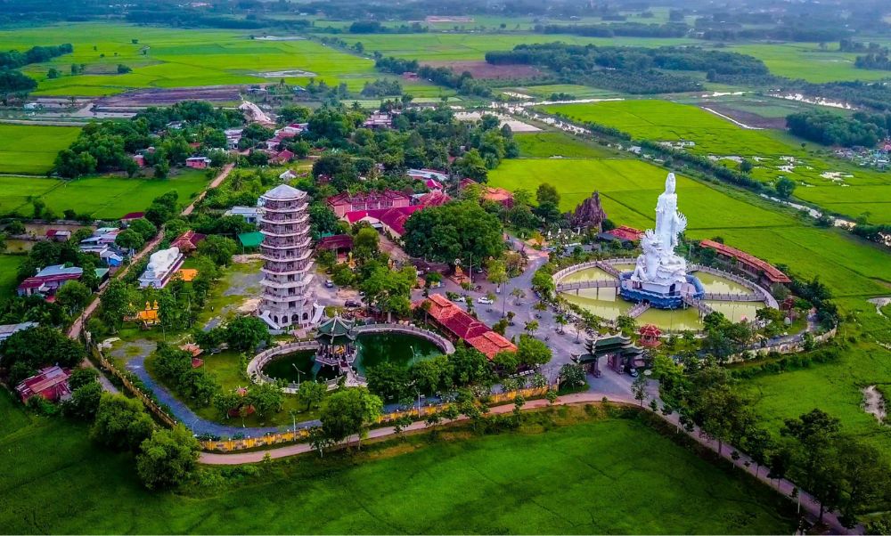 Vietnam Airlines | Chùa Gò Kén (Thiền Lâm Tự) - Khám phá cổ tự linh ...