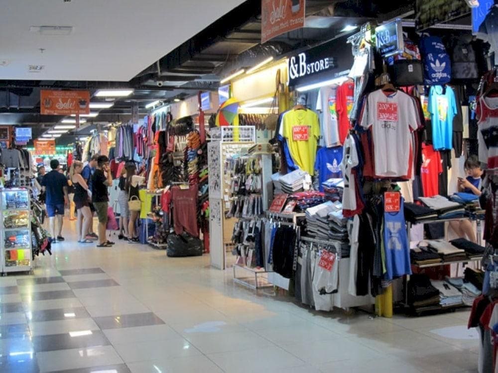Vietnam Airlines | Saigon Square Vietnam - A Shopping Paradise for ...