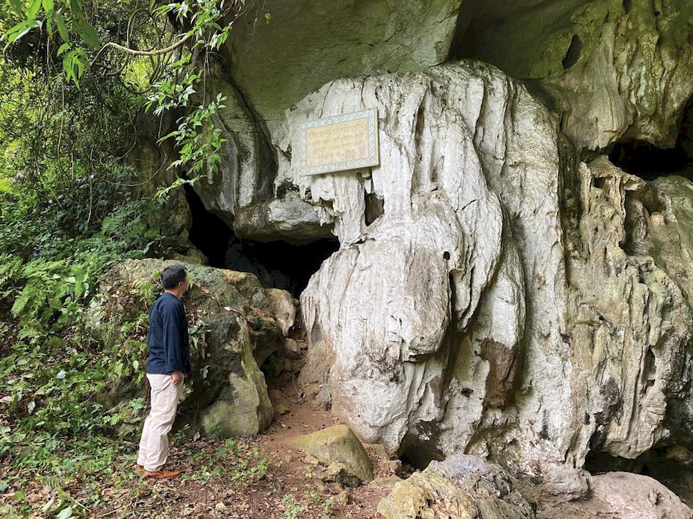 Explore Nguom Ngao Cave: A 400-million-year-old Limestone Wonder