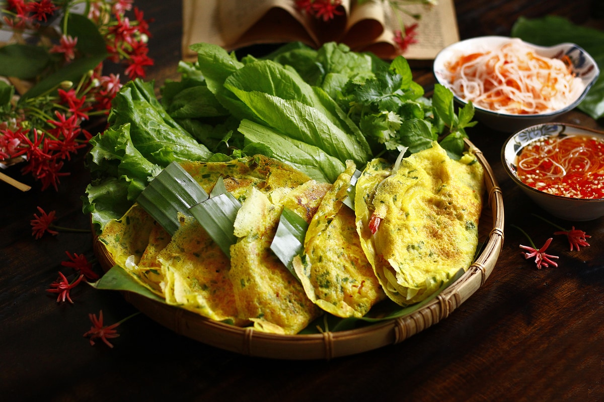 Top 10+ Traditional Foods in Vietnam You Must Try at Least Once