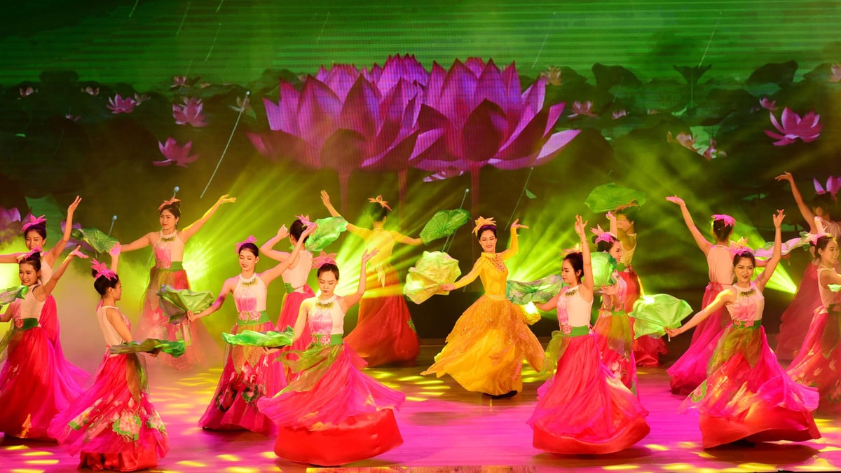 Traditional Vietnamese Dances: A Complete Guide to Vietnam’s Heritage