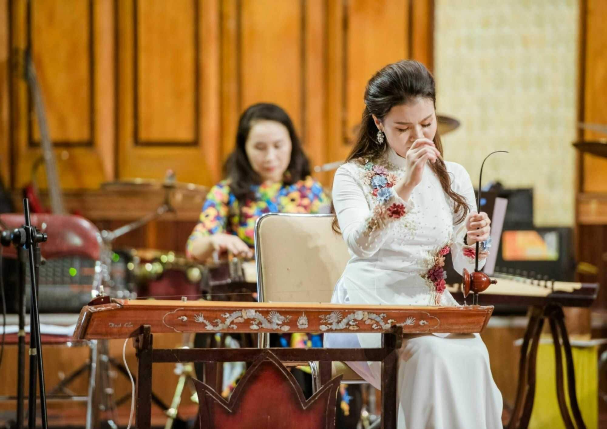 Traditional Vietnamese Instruments: From Ancient Rituals to Modern Stages