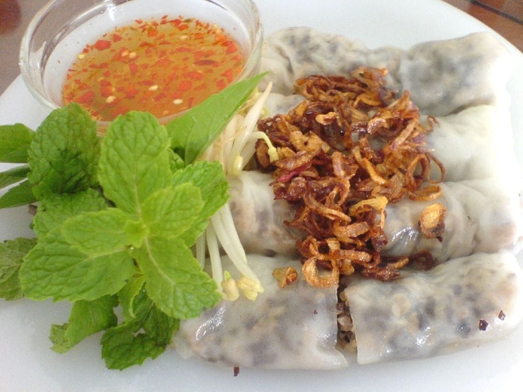 Top 20 Vietnamese Breakfast Dishes: What Locals Eat Every Morning