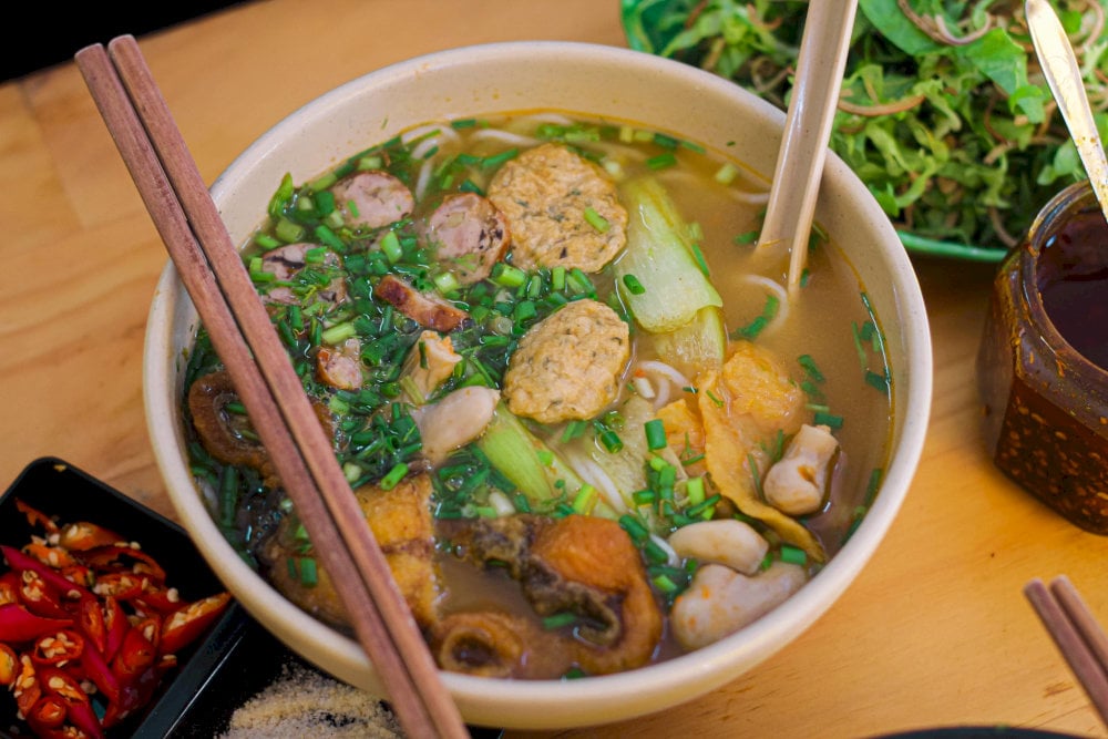 Mách bạn 15++ quán bún cá cay Hải Phòng đúng vị