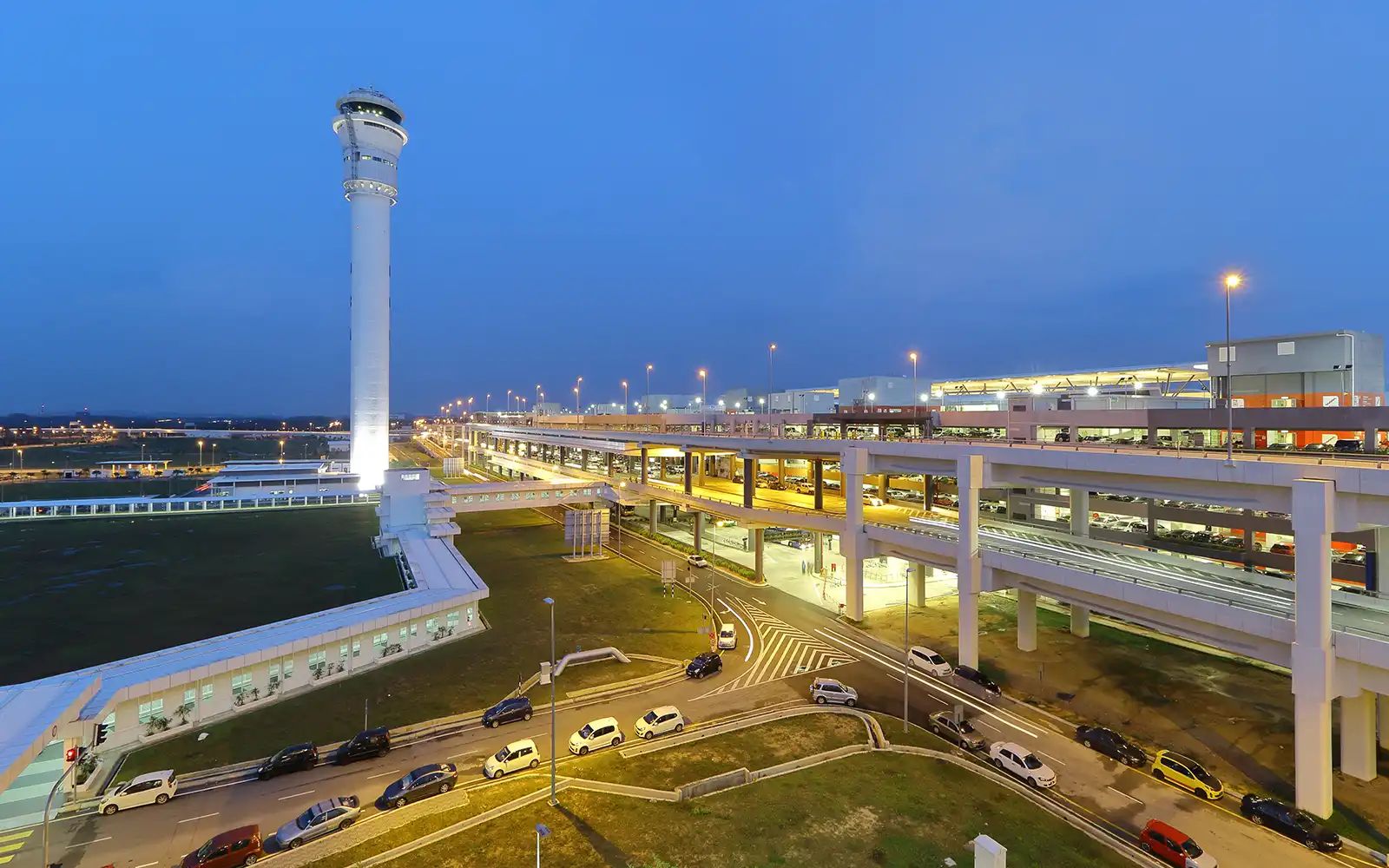 2025吉隆坡國際機場 (KLIA) 指南：航線、交通與設施全攻略